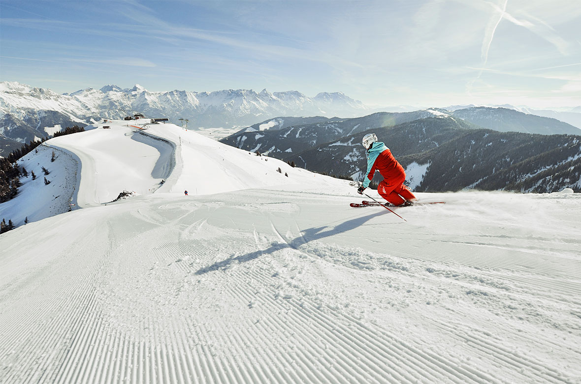 Skiing in Style | News | Austrian Limited